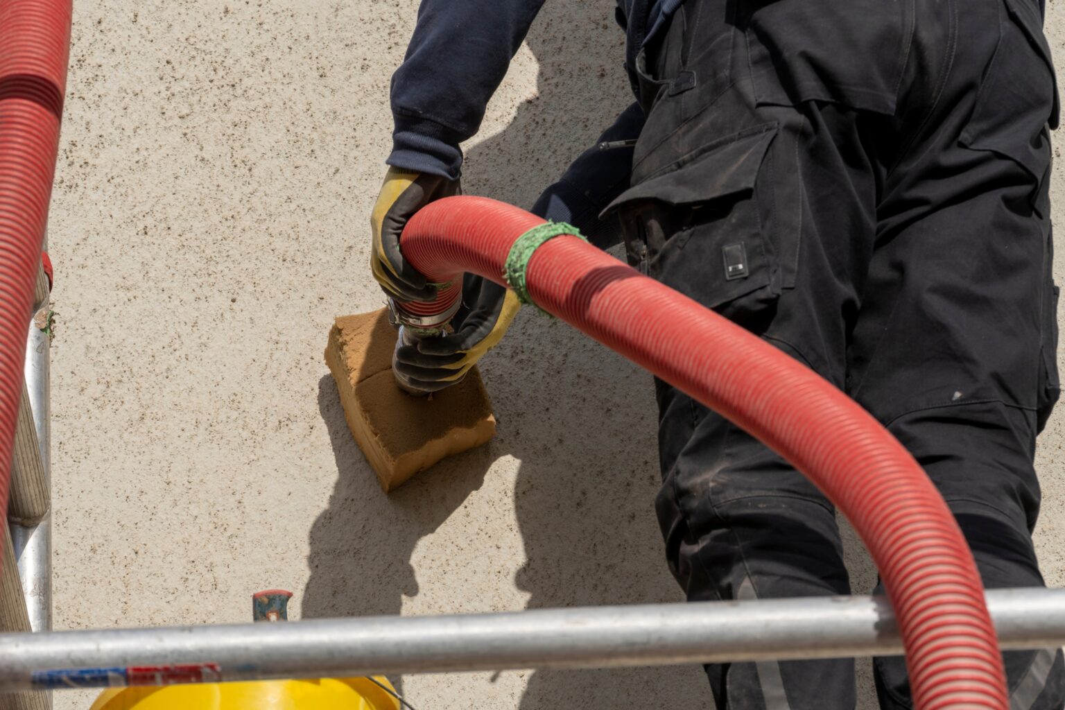 Muren injecteren of gevel impregneren? » Vochtbestrijding