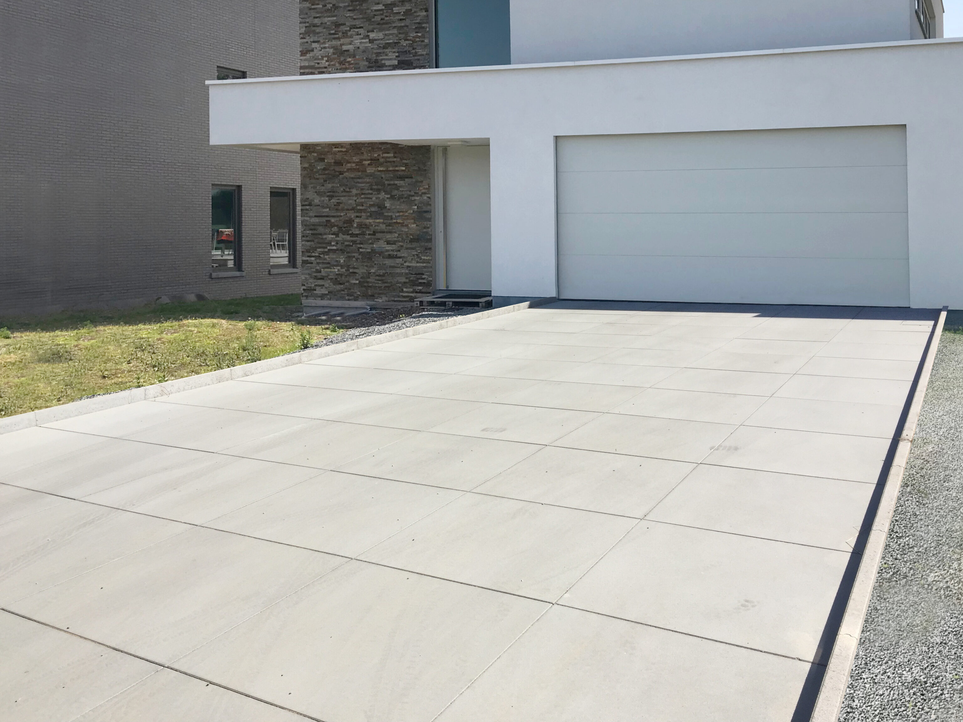 Opritten aanleggen: Materialen, Prijzen & Advies